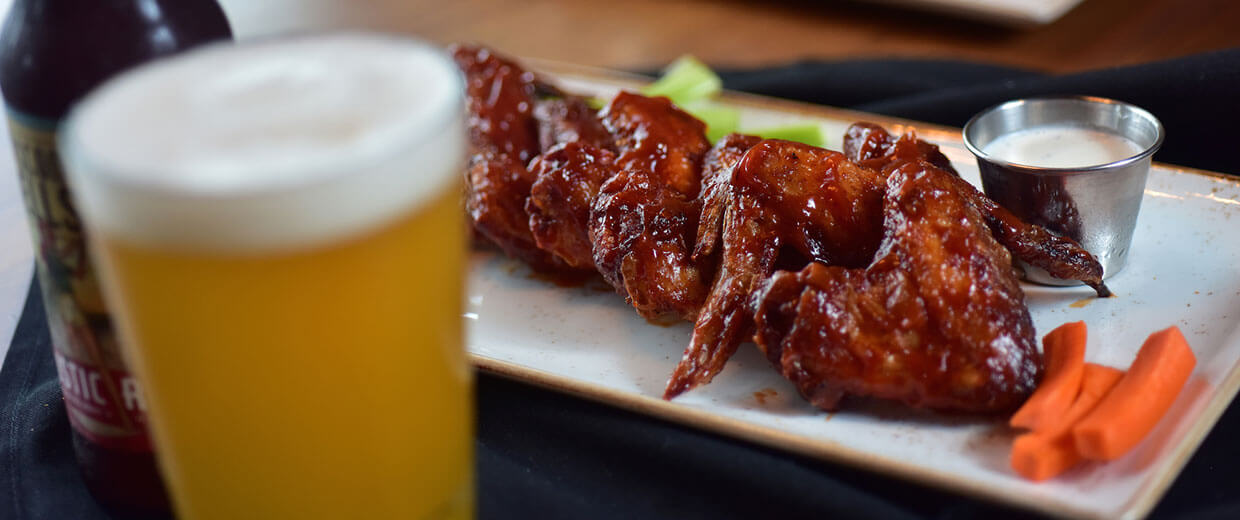 B-LUX Grill and Bar - Family Dining in Wisconsin Dells